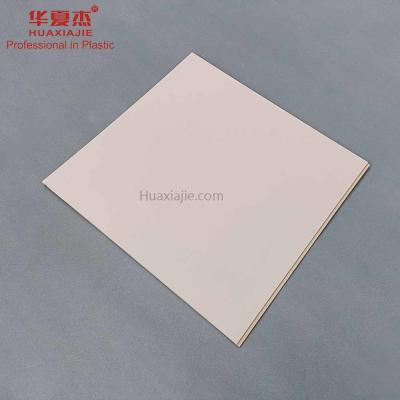 Cina rivestimento del pannello di parete di 600mm*9mm Wpc per superficie piana decorativa in vendita