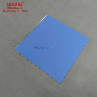 Cina rivestimento del pannello di parete di 600mm*9mm Wpc per superficie piana decorativa in vendita