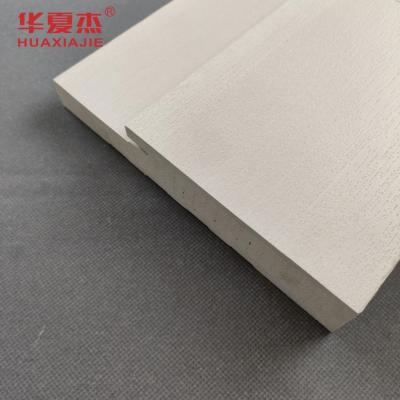 중국 실내 / 실외 사용을 위한 직사각형 모양 스크루 고정된 WPC 도어 프레임 판매용