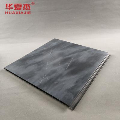Cina Pannello di parete in PVC nero opaco e pannello di soffitto impermeabile per la decorazione in vendita