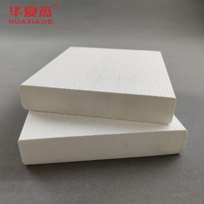 Cina bordo decorativo della disposizione dei modanature/PVC del PVC del cappuccio del gocciolamento di lunghezza di 12ft per l'interno in vendita
