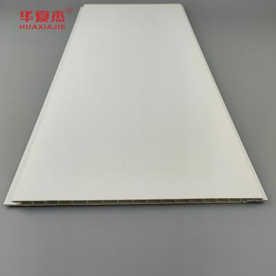 China Hoogwaardige gefrostte zuivere witte elegante gelamineerde PVC wandpaneel Indoor PVC panelen voor decoratie Te koop