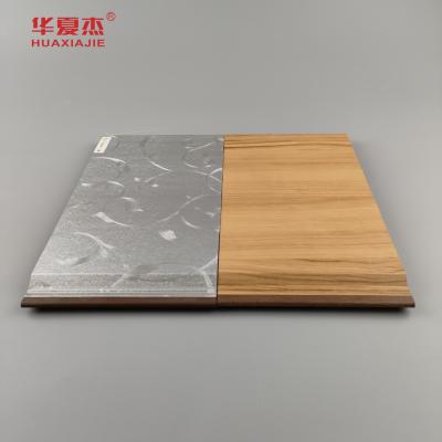 Cina Nuovo design Argento Lusso Motivo / Pannelli Wpc Effetto Legno Naturale per Decorazione Pareti in vendita