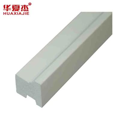 Cina 12 piedi di lunghezza PVC Trim Board con finitura di superficie di grano di legno e resistenza ai raggi UV in vendita