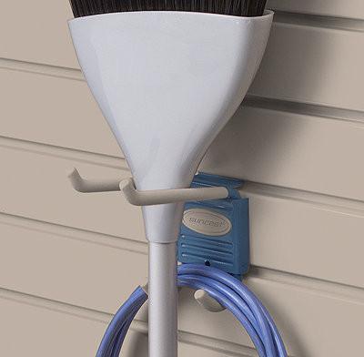 China Comités van de de Garagemuur van pvc de Schuim Ingelaste Plastic Slatwall voor UVbescherming Te koop