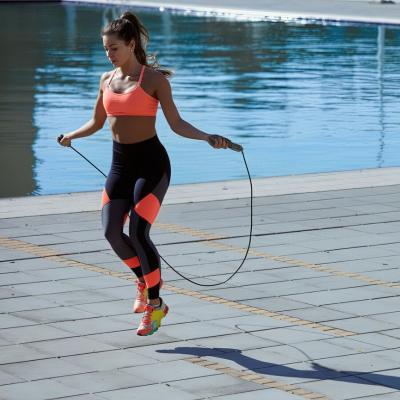 Cina YLY Nero Colore Costruzione del corpo Allenamento aerobico Smart Digital Jump Rope PVC regolabile in vendita