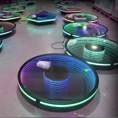 Cina Event Standing Platform 360 Rotating Video Photo Booth In Club in vendita