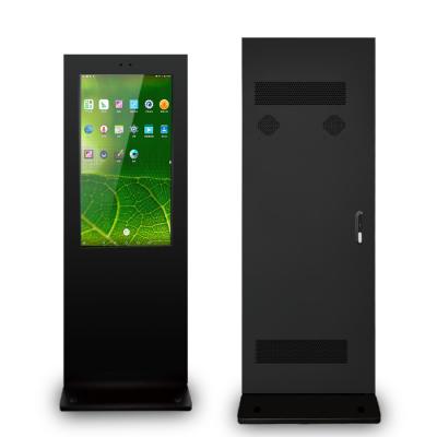 Cina Esposizione LCD di pubblicità leggibile di luce solare di 1500 pidocchi, chiosco all'aperto interattivo in vendita