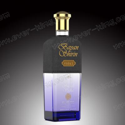 Cina Alto Flint Glass Bottle 700ml per il liquore del vino della vodka in vendita