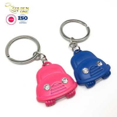 Cina OEM/ODM exclusive design custom keychain manufacturer made metal alloy bag keychains innovative whistle key chain for men in vendita