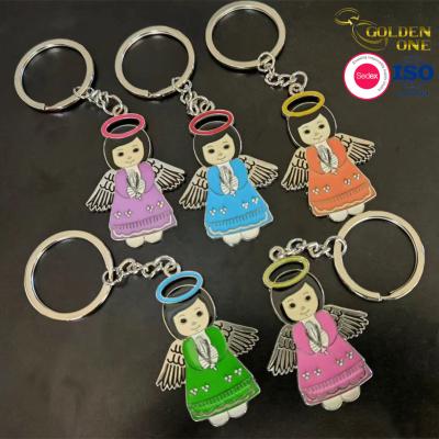 Cina Soft Enamel Guitar Glitter Shark Shape Keyring Custom Color Cute Cartoon Animals Keychains For Gift in vendita