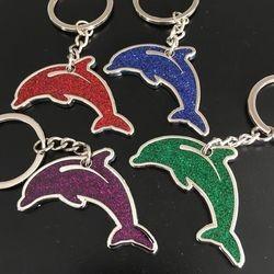 Cina Soft Enamel Guitar Glitter Shark Shape Keyring Custom Color Cute Cartoon Animals Keychains For Gift in vendita