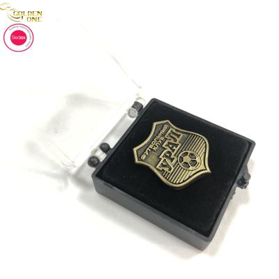 Cina U.S.A. Art Anime Custom Gold Lapel appunta il distintivo molle sveglio brillante dello smalto con la scatola in vendita