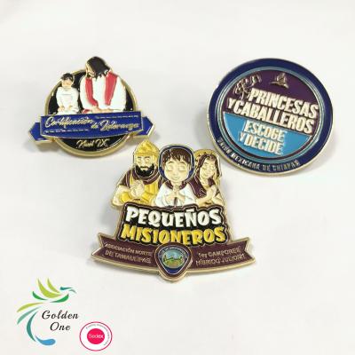 Cina Shiny Gold Plated Custom Lapel Pin Soft Enamel Symbols Custom Logo Badge in vendita