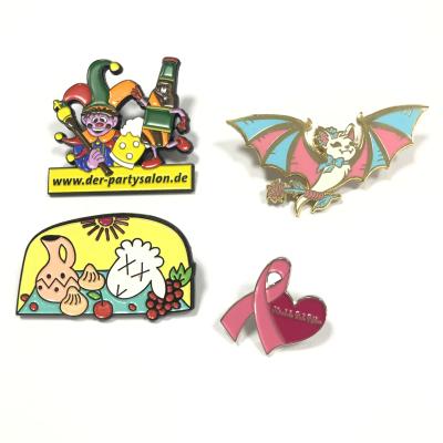 Cina Glitter personalizzato di alta qualità disegno di moda cartone animato in movimento pin di smalto duro filato scivolo logo personalizzato pin di dorso in vendita