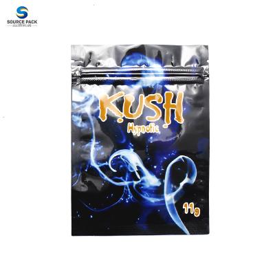 Cina Soft Touch Proof Odor Proof 3.5g Mylar Custom Weed Pack con cerniera in vendita