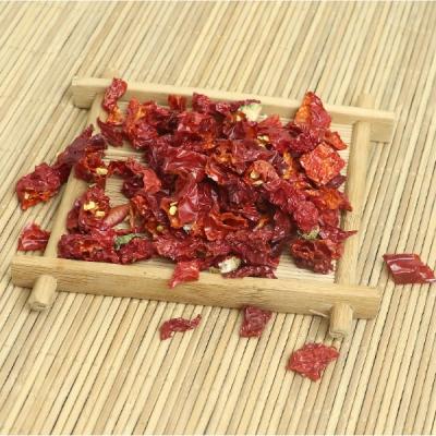 Cina 0.5-1,5 cm Anello tagliato al peperoncino rosso caldo 1-20KG/CTN 10000-50000SHU in vendita