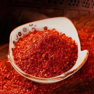 China Red Crushed Chilli Peppers 3-5mm Without Stem Essential For Spicy Cooking for sale