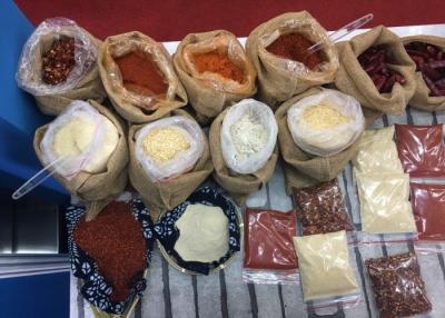 China Sabor forte Yidu provindo esmagou flocos vermelhos dos pimentões para o tempero da pizza à venda