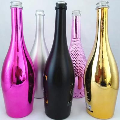 Cina Bottiglia di vetro su misura Rotonda 750 ml Bottiglia vuota di champagne dorata in vendita