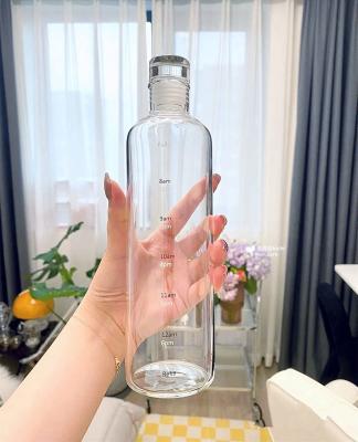 中国 透明 750ml 700ml 500ml 250ml ミネラルウォーター容器のための丸いガラスボトル 販売のため