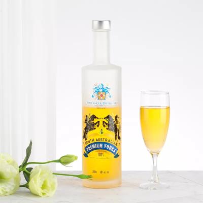 Cina 500 ml 750 ml di bicchiere di vodka whisky spirit vuoto bicchiere di pietra di olio d'oliva Baijiu personalizzato in vendita
