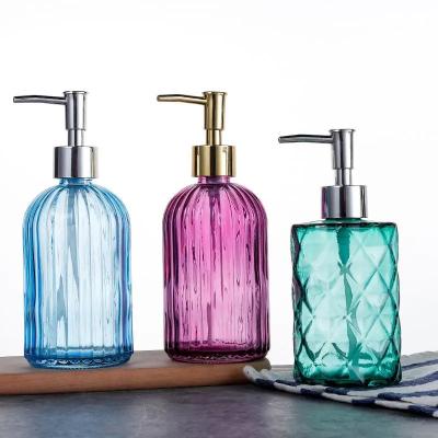 Cina Materiale del collare Borosilicato vetro Squeeze Tipo Pressa Bottiglia di vetro per disinfettante per mani in vendita