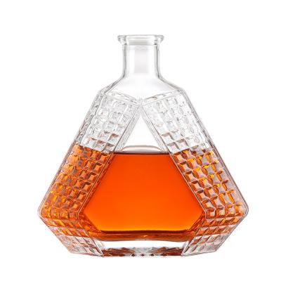 中国 コラー素材 グラス 100ml 三角形ボトル スクリーン印刷用 販売のため