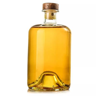 Cina Bottiglia in vetro di vodka con tappo di sughero e capacità 280 ml in vendita