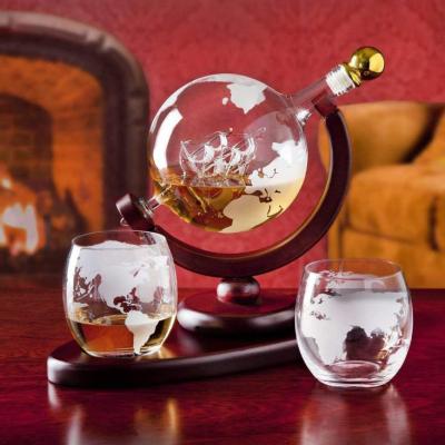 Cina Prodotti in vetro Custom Clear Frosted 750ml 500ml 100ml Vodka Brandy Whisky Bottiglia di vetro in vendita