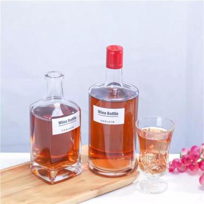 中国 200ml 375ml 500ml 700ml 750ml ウォッカ・ラム・ウイスキー・リコア・ジン・ワイン・スピリッツのためのガラスボトル 販売のため