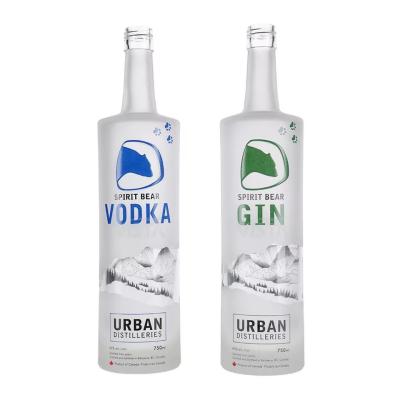 Cina 700 ml 750 ml Bottiglia di vodka classica con stampa a schermo a freddo e sughero a forma rotonda in vendita