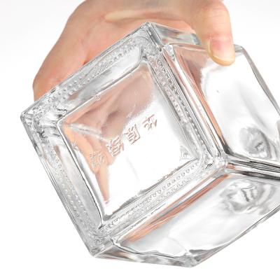 中国 グラス四角形 750ml ウイスキーボトル デカルの表面操作 販売のため