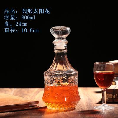中国 500ml 800ml 1000ml ガラスウォッカデカンター 環境保護を念頭に置いて作られています 販売のため