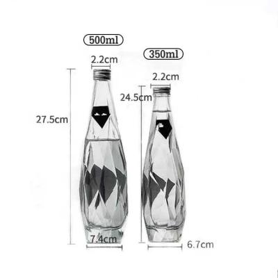 China Garrafa de vidro rombo transparente 350ml 500ml Collar de vidro de cor personalizada Design único à venda