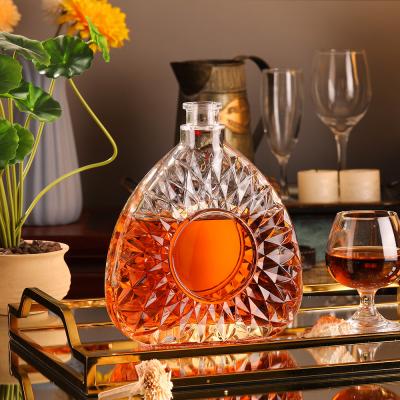 Cina Altri prodotti in vetro per bevande Licore/Vino/Vodka Bottiglia con tappo ristretto in blocco in vendita