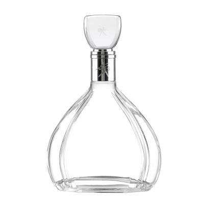 Cina Trasparente rotondo vuoto vetro di pietra liquore vino whisky vodka 50 ml capacità per bevande in vendita