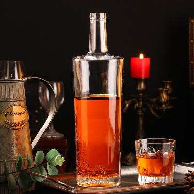 Cina Materiale del corpo vetro e stampa personalizzata per 500 ml bottiglia di vetro di whisky in vendita