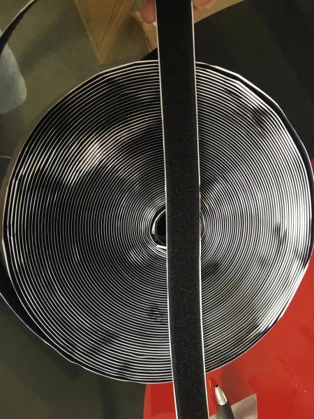 Quality RTS 30% nylon 70% polyester 20MM black and white adhesive hook and loop straps for sale
