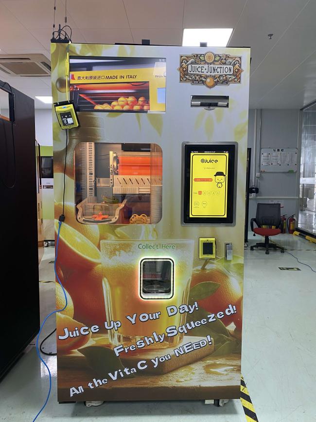 Customer installation example of orange juice vending machine