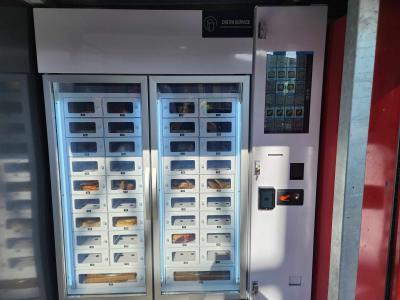 China Refrigerated Locker Vending Machine With Cash Payment And Room-Temperature Option for sale