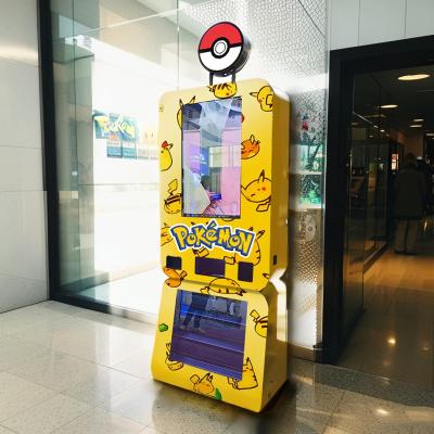 Cina Personalizzare il distributore automatico di carte Pokemon TCG Pikachu con touch screen ad alte prestazioni in vendita