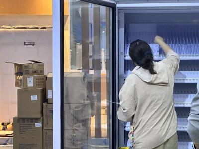 China Pre Order And Pick Up Your Medicine Anytime With Our 24/7 Pharmacy Vending Machine for sale