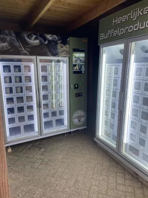 China Gemakkelijke en veelzijdige -22C tot 20C bevroren kluisjes verkoopmachine met temperatuurbereik for sale