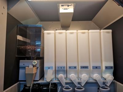 China Máquina de venta de café de pie para el café proteína batido té fácil conveniente manera de obtener un café diario en venta