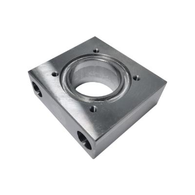 Cina Cromatura dei pezzi meccanici di CNC di precisione d'acciaio ad alto tenore di carbonio in vendita