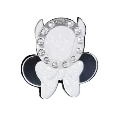 Cina stile semplice dello smalto 3D del distintivo su ordinazione stereo di Pin Badges Enamel Lapel Pin in vendita