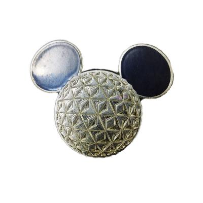Cina stile semplice dello smalto 3D del distintivo su ordinazione stereo di Pin Badges Enamel Lapel Pin in vendita