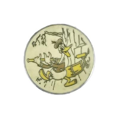 Cina I distintivi su ordinazione del metallo del fumetto riempiti colore della metallizzazione smaltano Pin Bespoke Metal Badges in vendita
