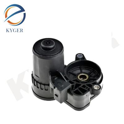 Китай LR061382 Электронный парковочный мотор R для Land Rover Discovery Sport 2015 L550 Range Rover Velar 2017 L560 Range Rover T4N7522 продается